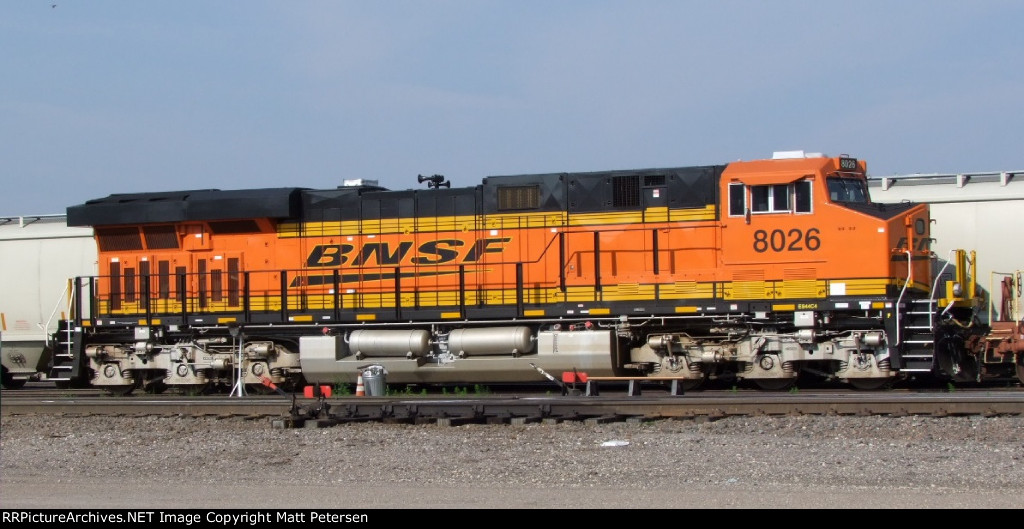 BNSF 8026